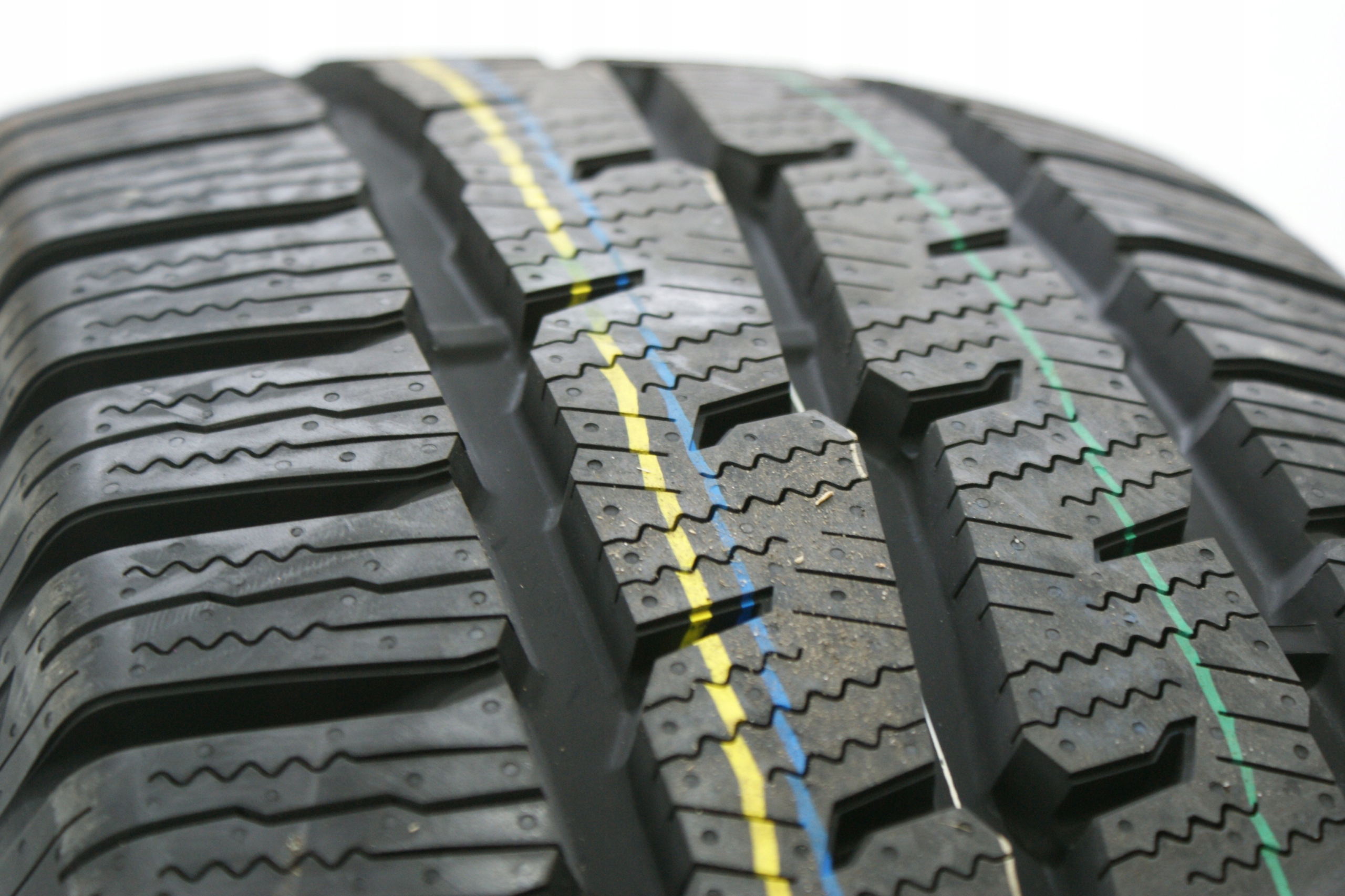 Зимние высокоскоростные европейского типа коммерческие шины Toyo ...